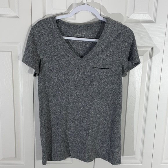 Universal Thread | Tops | Universal Threads T Shirt With Pocket | Poshmark